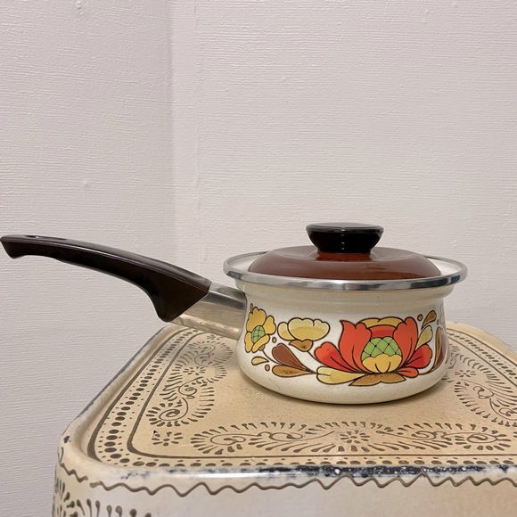 Kitchen | Vintage Japanese 6s70s Enamelware Sauce Pot With Flower ...